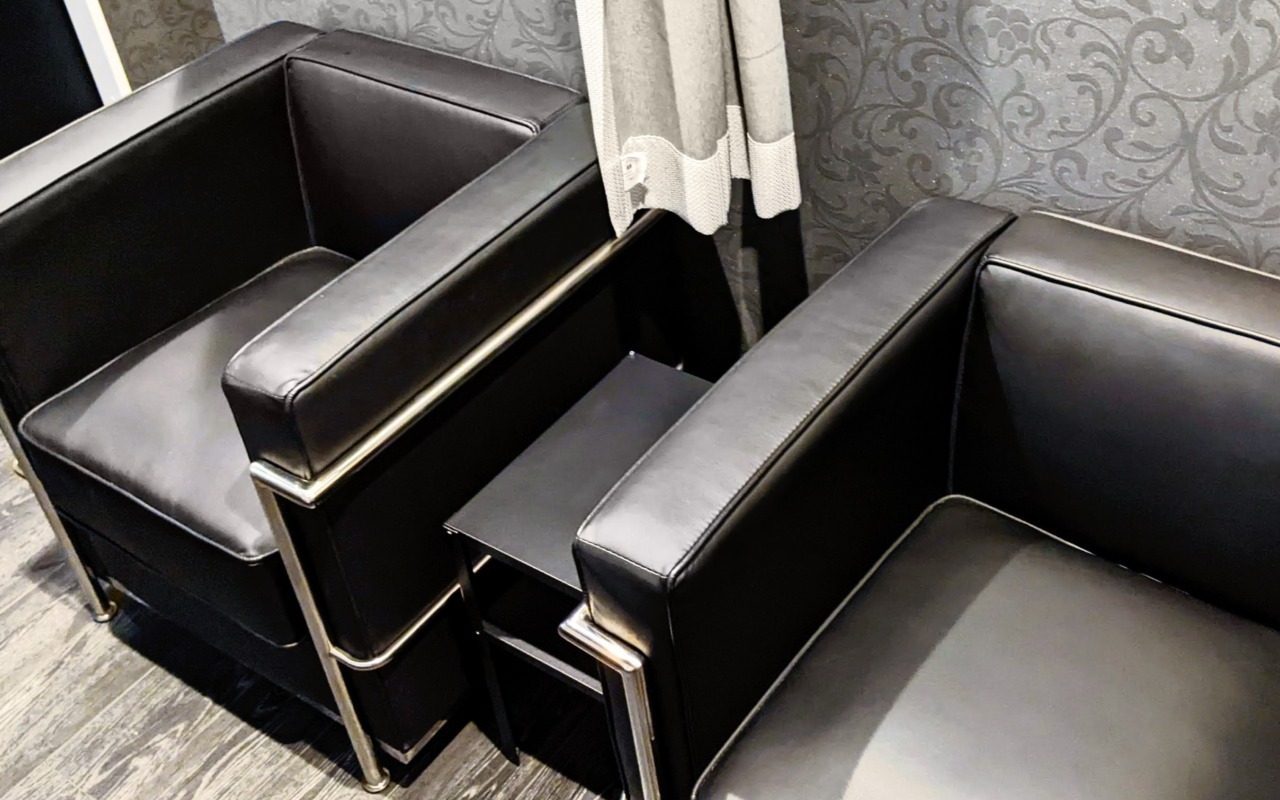 スタッフ紹介 - ブラジリアンワックス＆VIO脱毛専門サロン Queen's Wax